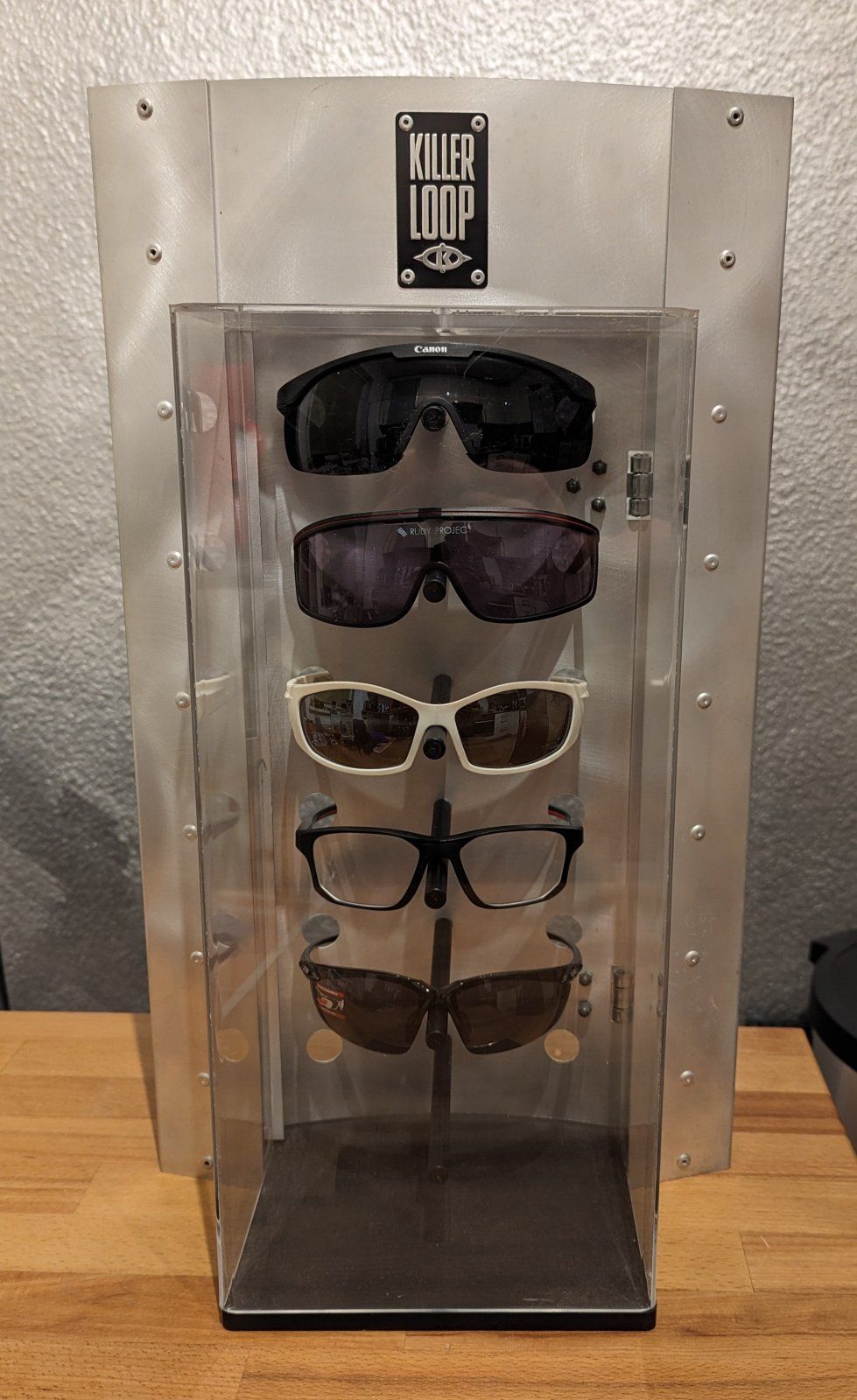 Erledigt - Killer-Loop-Brillen-Display für eure alten Oakley, Bolle ...