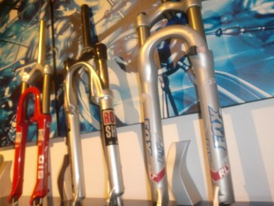 Verkaufe - 2x Federgabel: Rock Shox SID Rot, Fox F100 RLC Grau (blaue ...