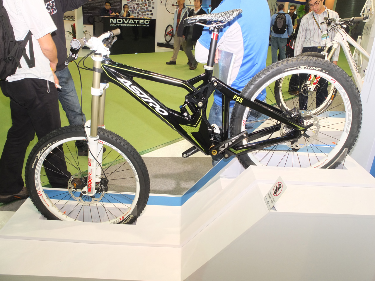 Taipei Cycle Show [5]: FSS-Hinterbau am neuen Astro DH-Rahmen - MTB-News.de