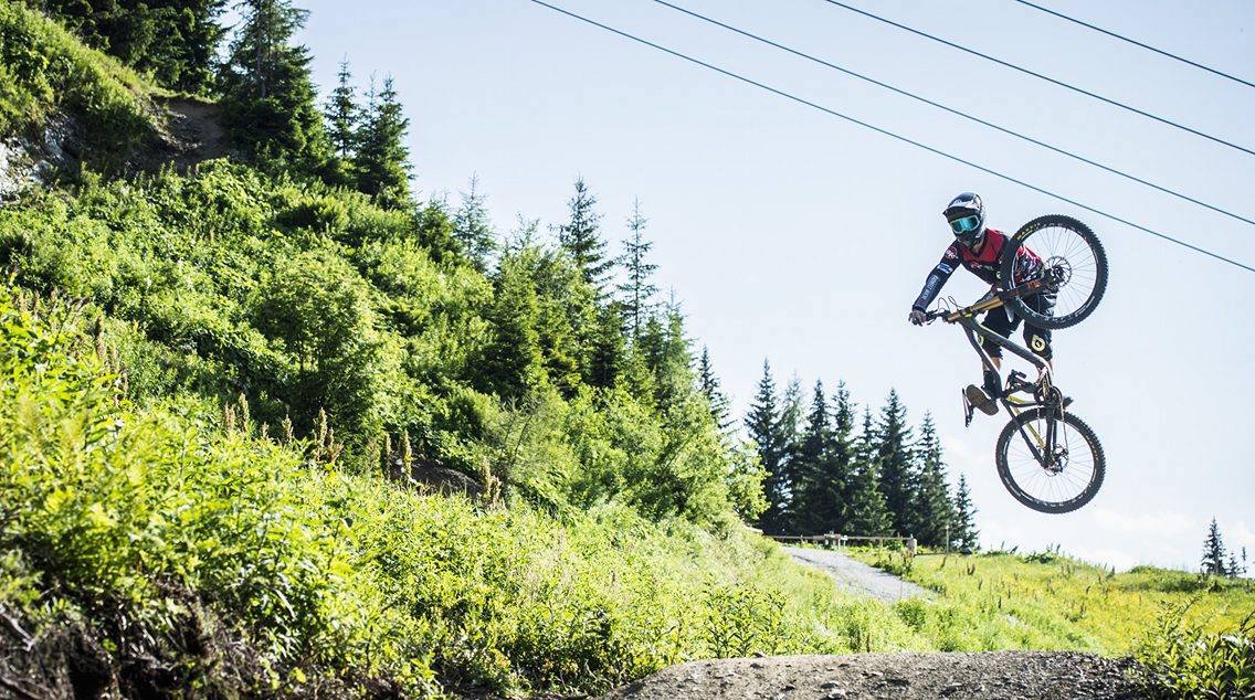 Klassischer Bikeparktag: Steeze over Speed - MTB-News.de